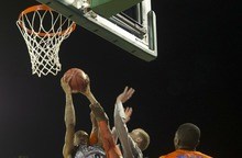 How to Dominate as a Power Forward in Basketball (Tips and Tricks)